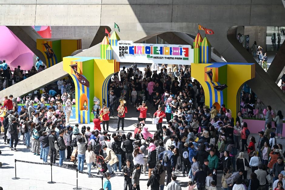 DDP 봄축제 : 디자인 테마파크 | 지역축제 | 대한민국 구석구석 축제